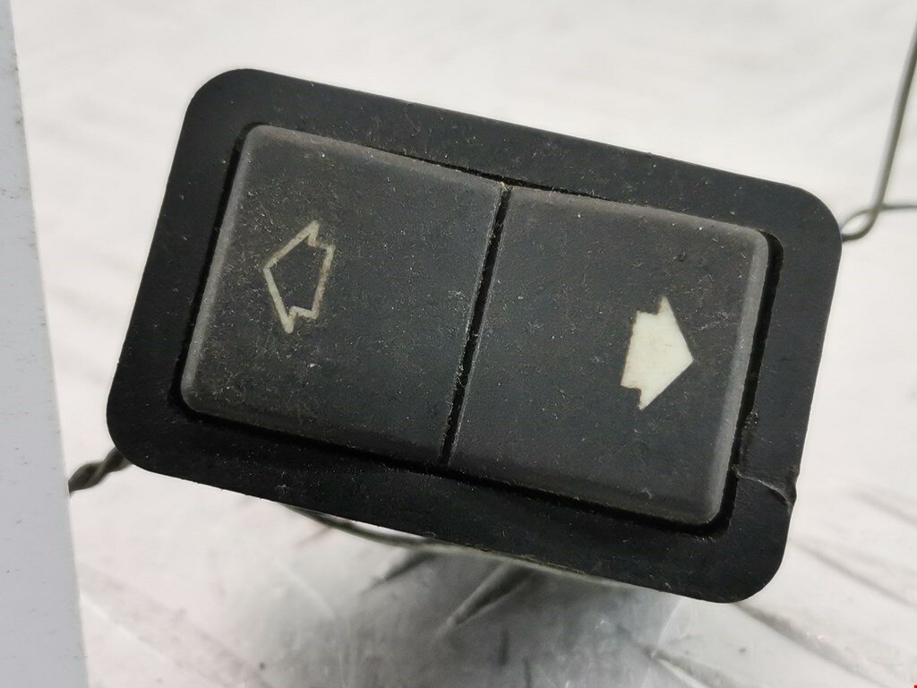Кнопка стеклоподъемника BMW 5-Series (E39) 61318368974 арт. 1622354