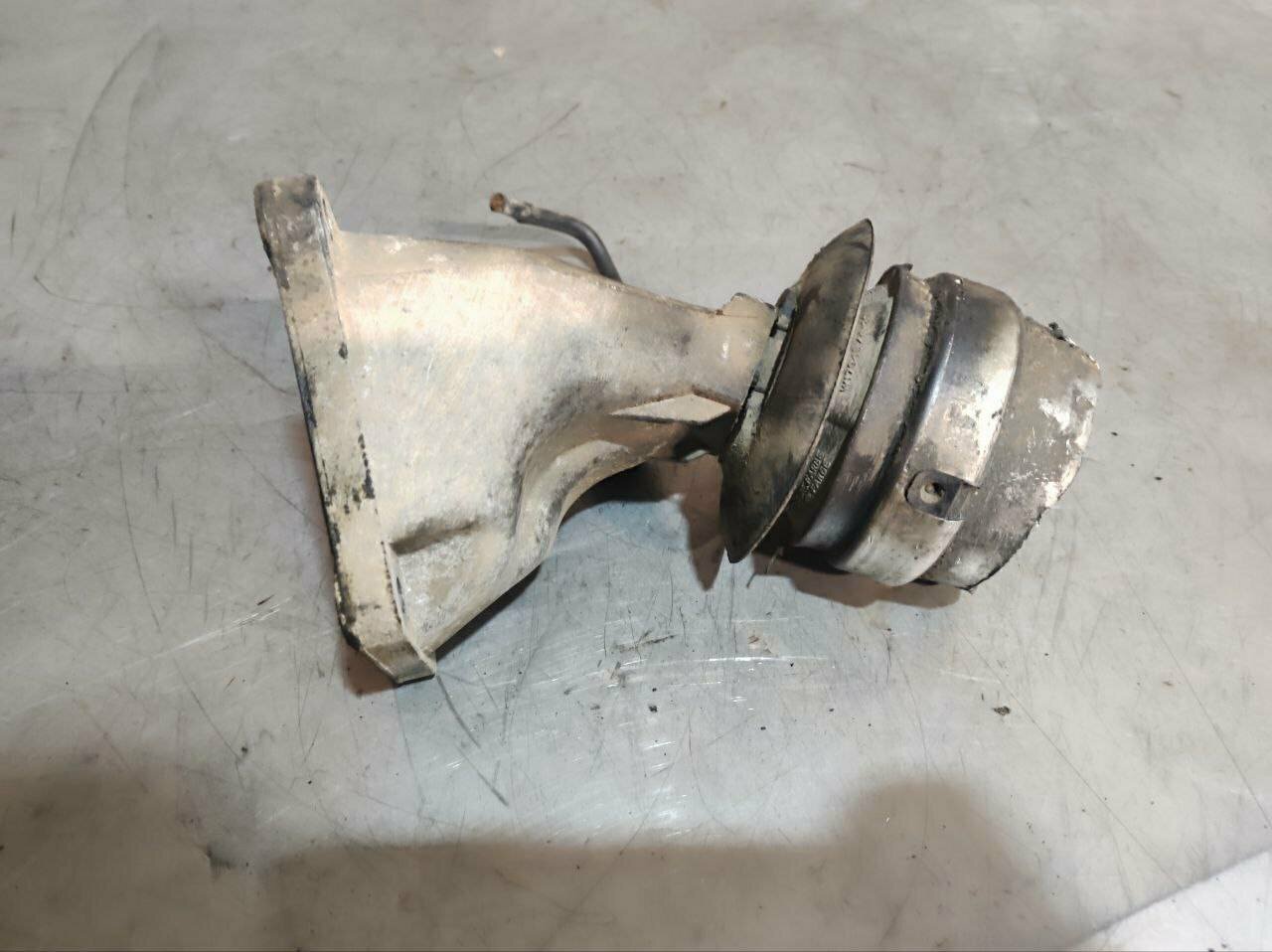 Кронштейн двигателя правый Audi A6 C5 2000 4B0199308