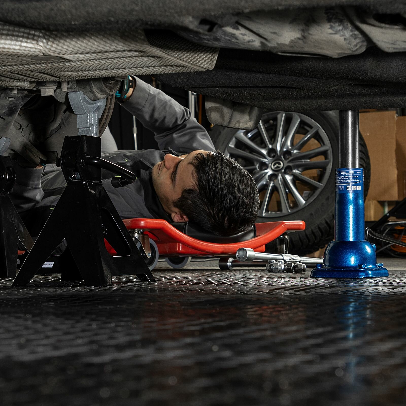 Домкрат механический бутылочный, 2 т, h подъема 270 485 мм, домкрат, ручка Stels, 50105