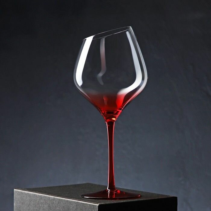 Бокал для вина Magistro "Иллюзия", 540 мл, 10x24 см, цвет ножки красный, фужер стеклянный