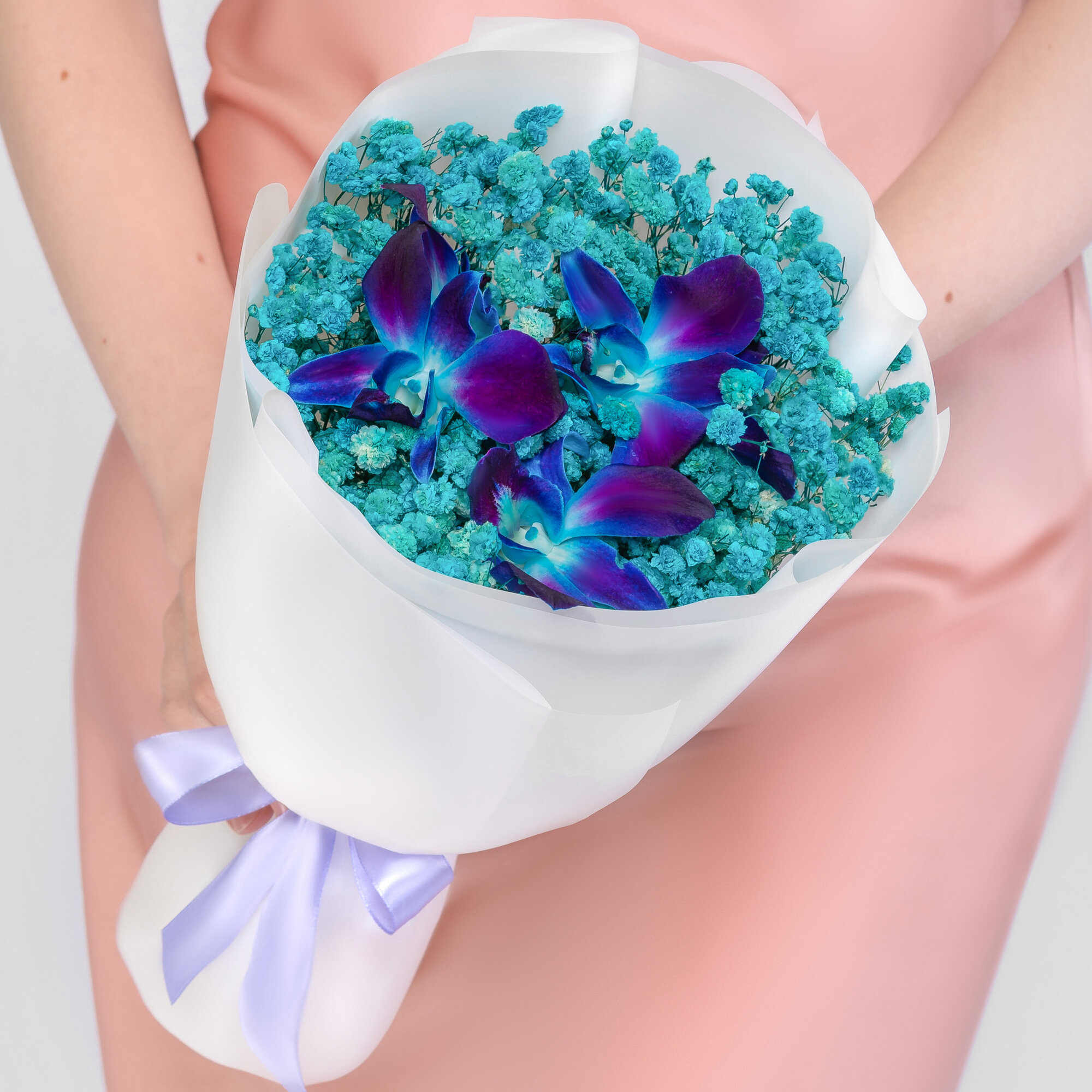 Дуо-Букет Мегацвет24 "Гипсофила и Орхидея", голубой/синий, дизайнерская упаковка