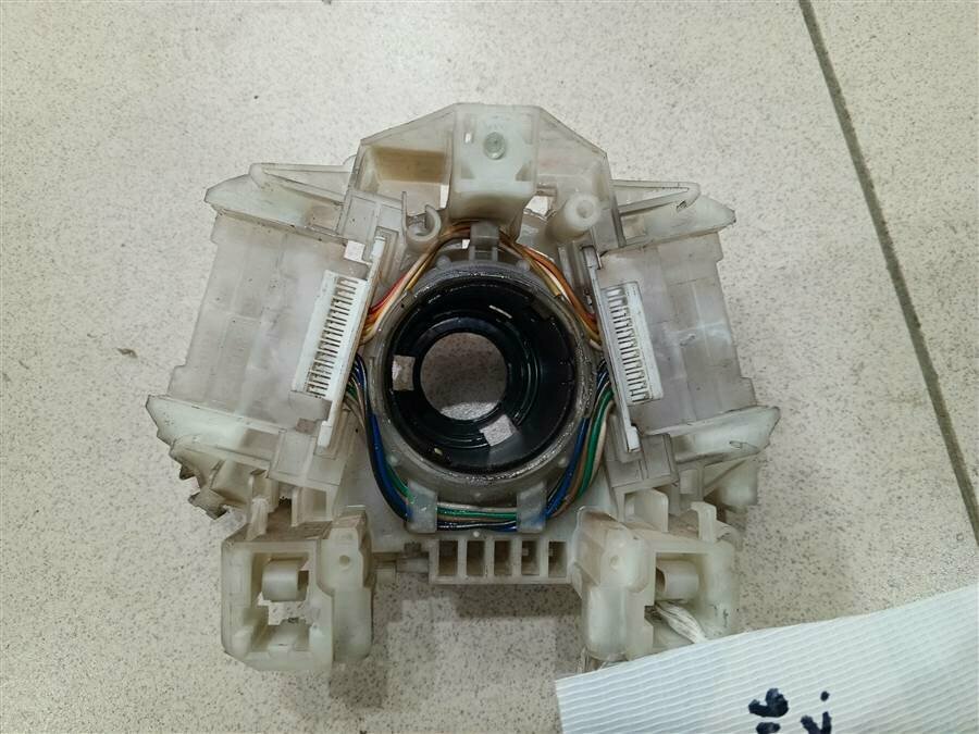 Кронштейн от Mitsubishi Lancer 9 CS 2000-2008