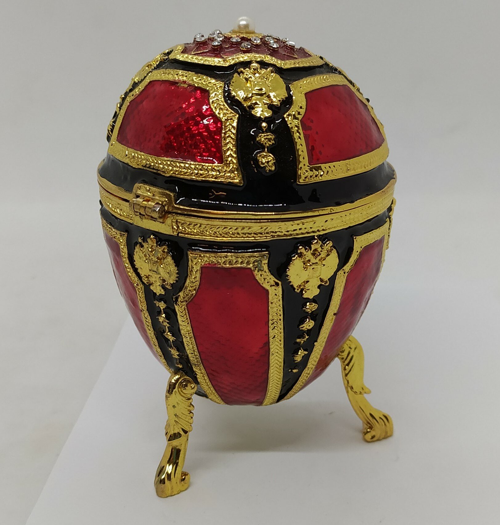 Яйцо Фаберже "Десять орлов", 3051, красное