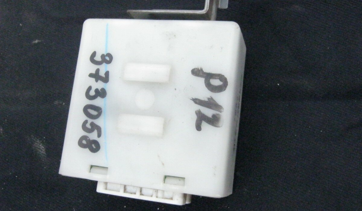 Блок электронный Primera P12E Nissan 28595AU010