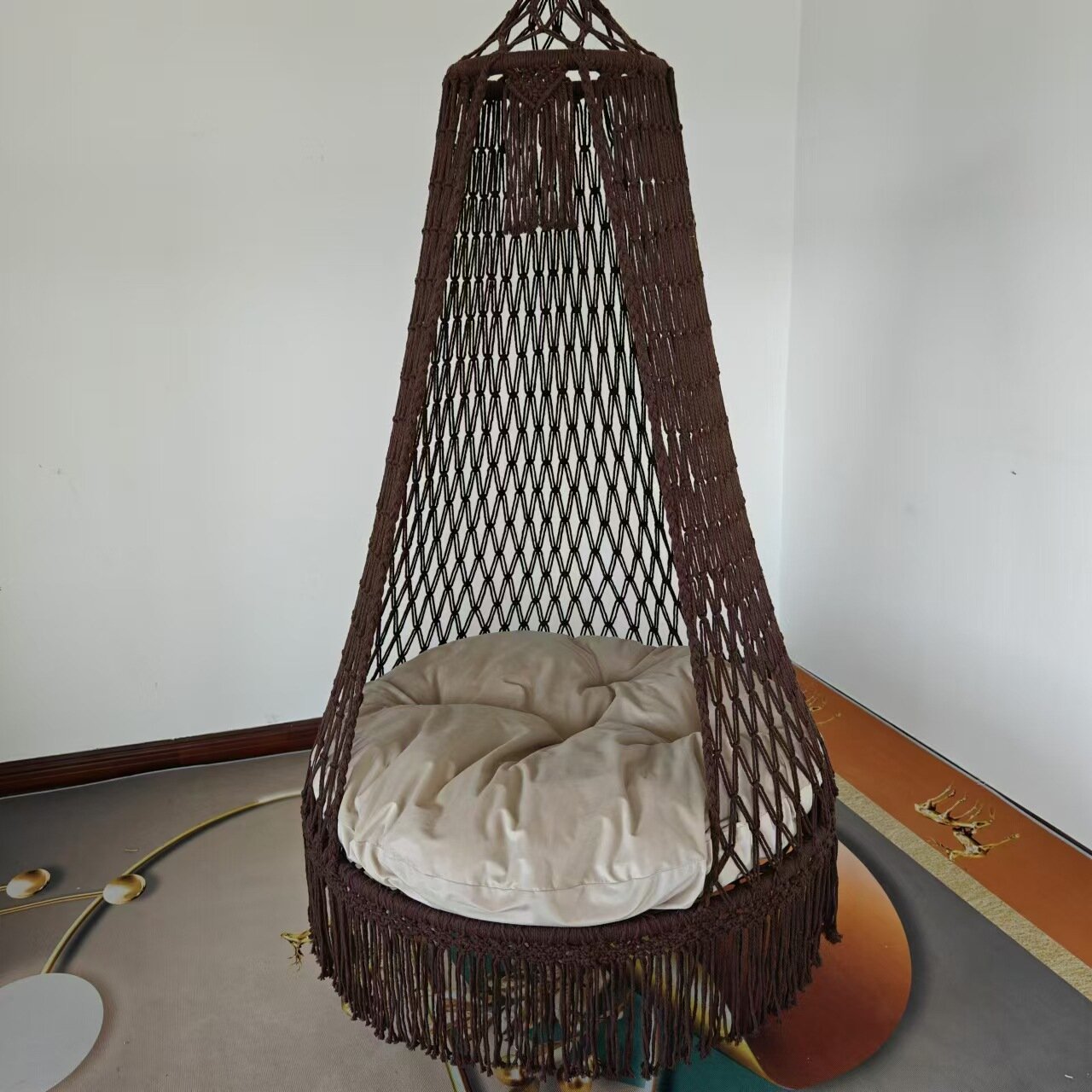 Гамак, подвесной , для дома и дачи, каркас металлический , кофейный цвет, диаметр 120мм, без подушки