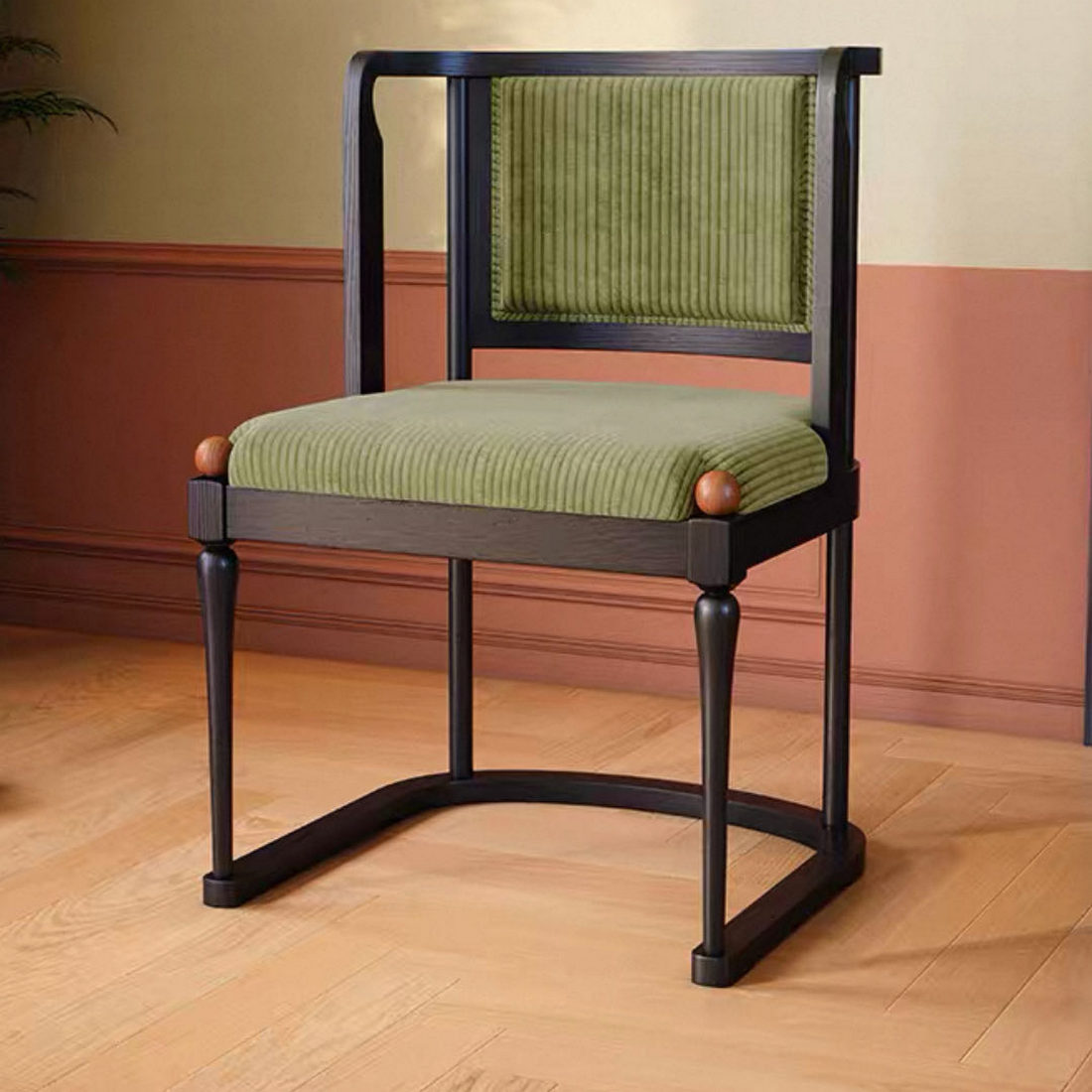 Интерьерное кресло без подлокотников Panfol коллекции Revello Black