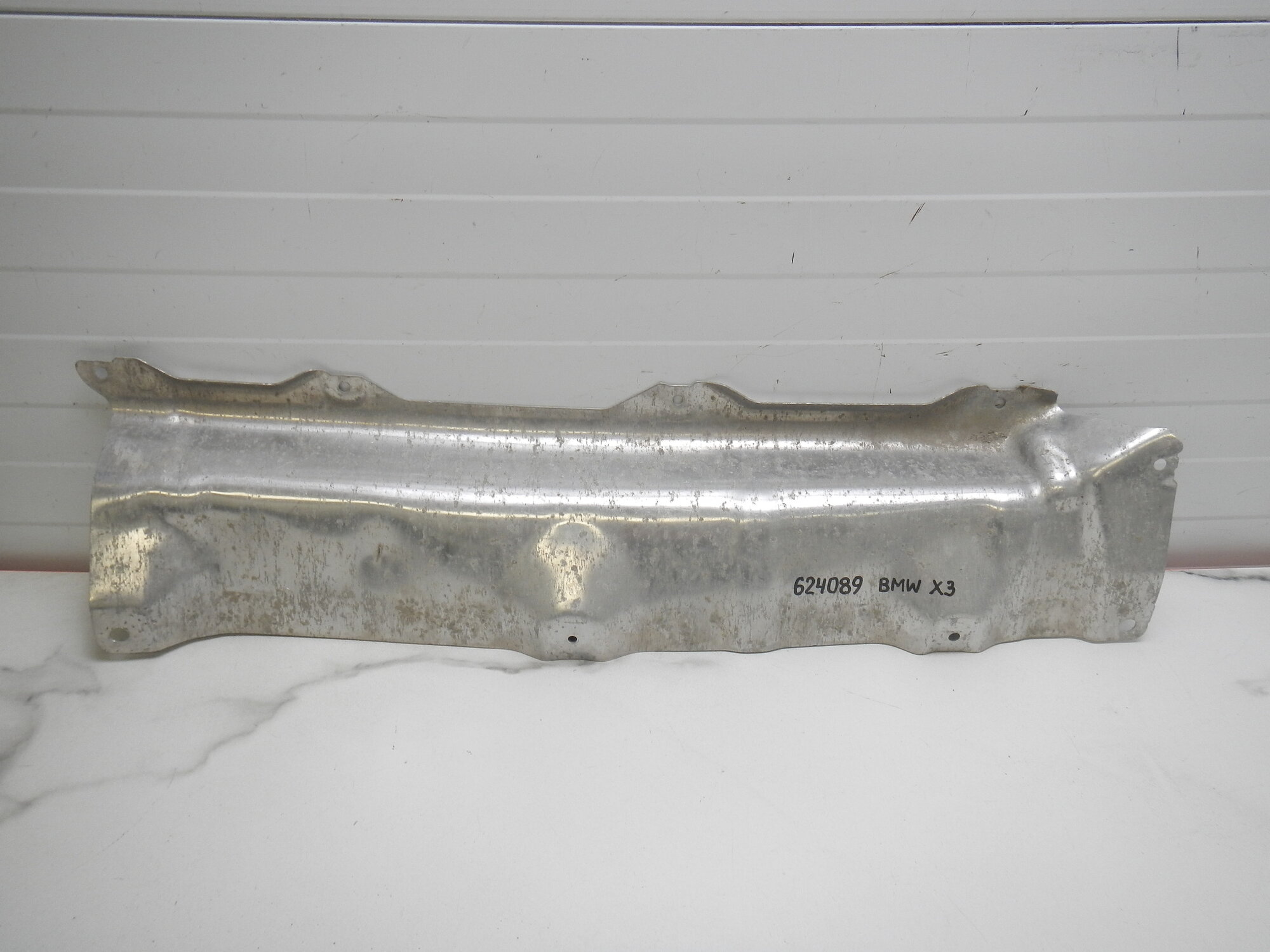 Б/У Экран тепловой, BMW (БМВ)-X3 (G01) (17-) BMW X3 (G01) (17-) Деформация. 624089 BMW арт. 51487407764