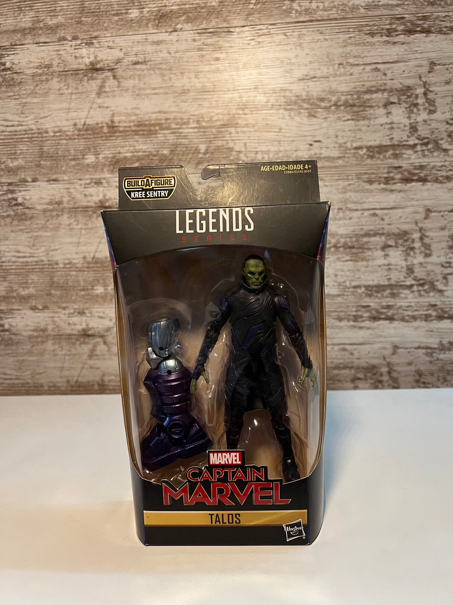 Фигурка Талос-генерал армии скруллов, Legends Series, Captain Marvel, Talos, 16 см от Hasbro