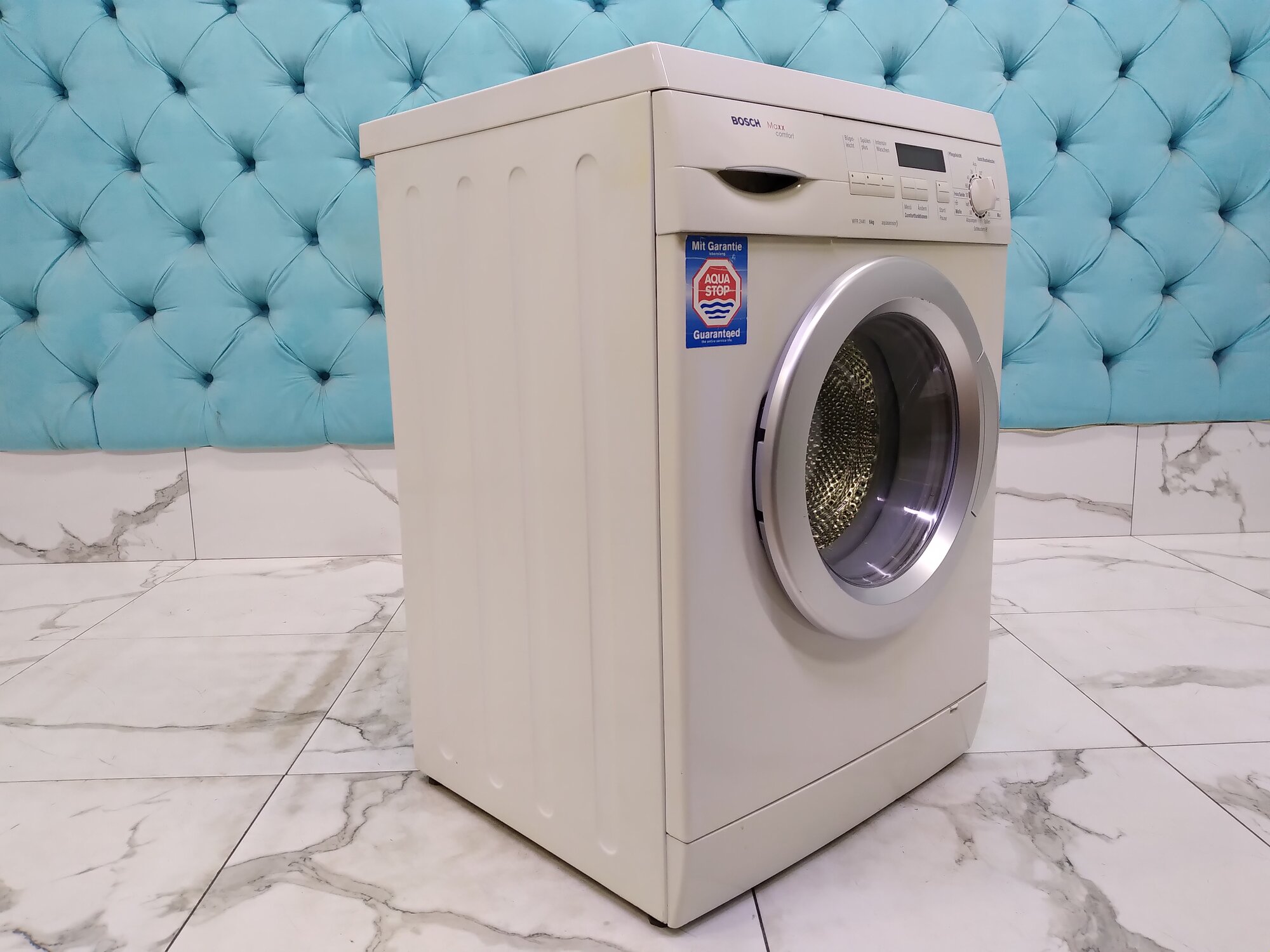 Стиральная машина Bosch WFR2441, загрузка 6 кг, 1200 об./мин