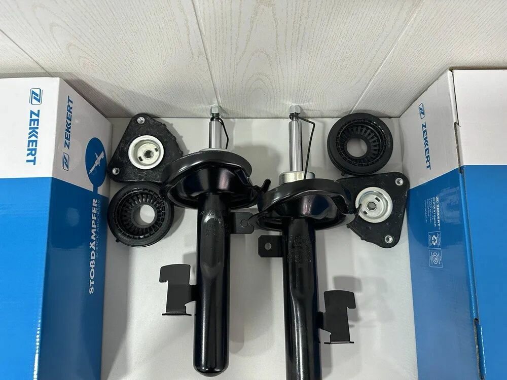 Амортизаторы передние с опорами и подшипниками Мазда 3 с 2003-2013 Zekkert Lemforder