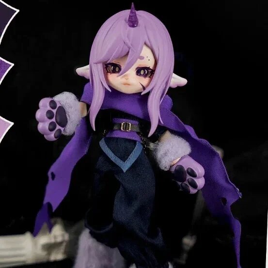 Фиолетовая кукла Meet Phoenix Fox Luna Moon Series