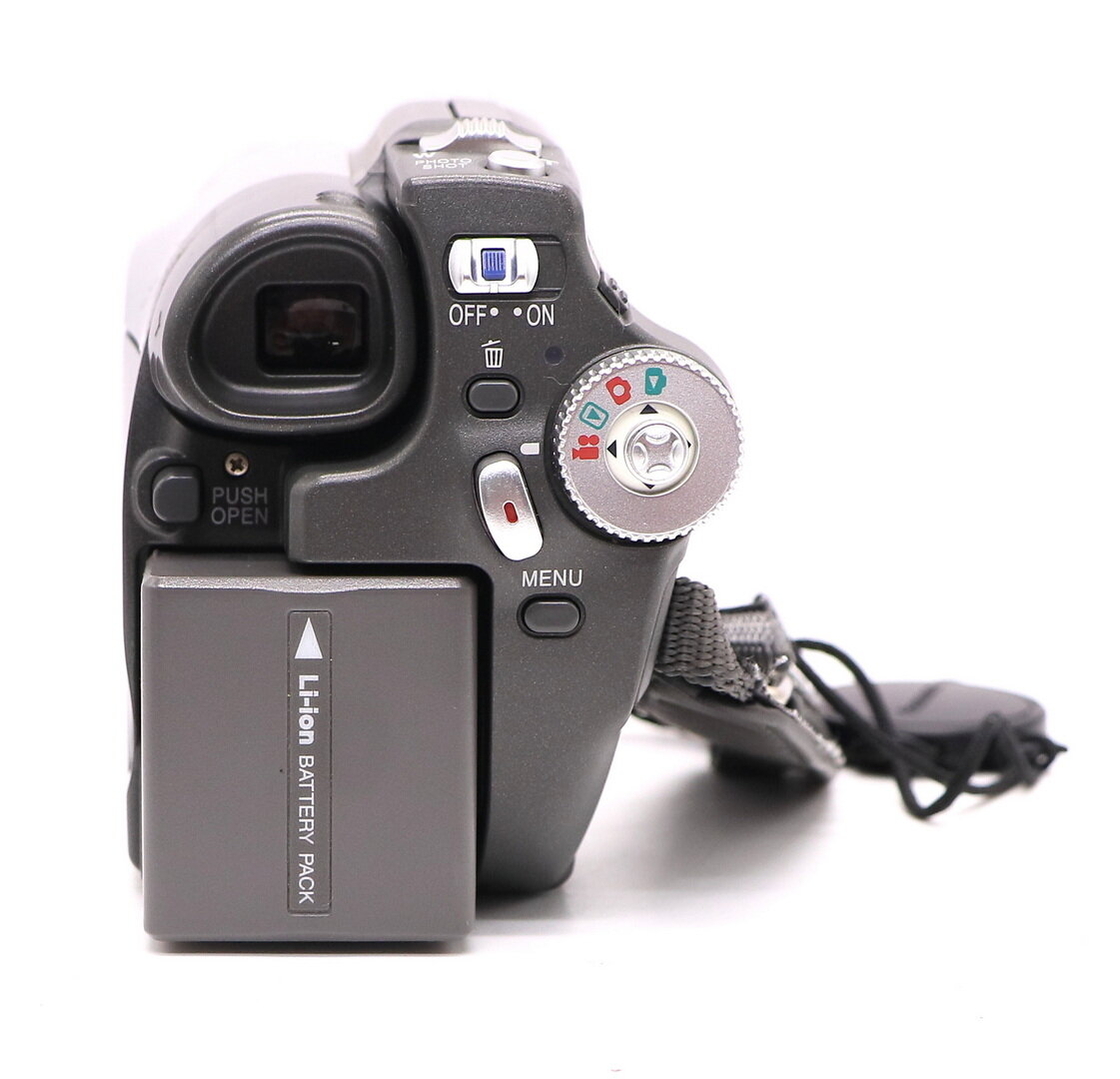 Видеокамера Panasonic VDR-D150 формата DVD — фото 1