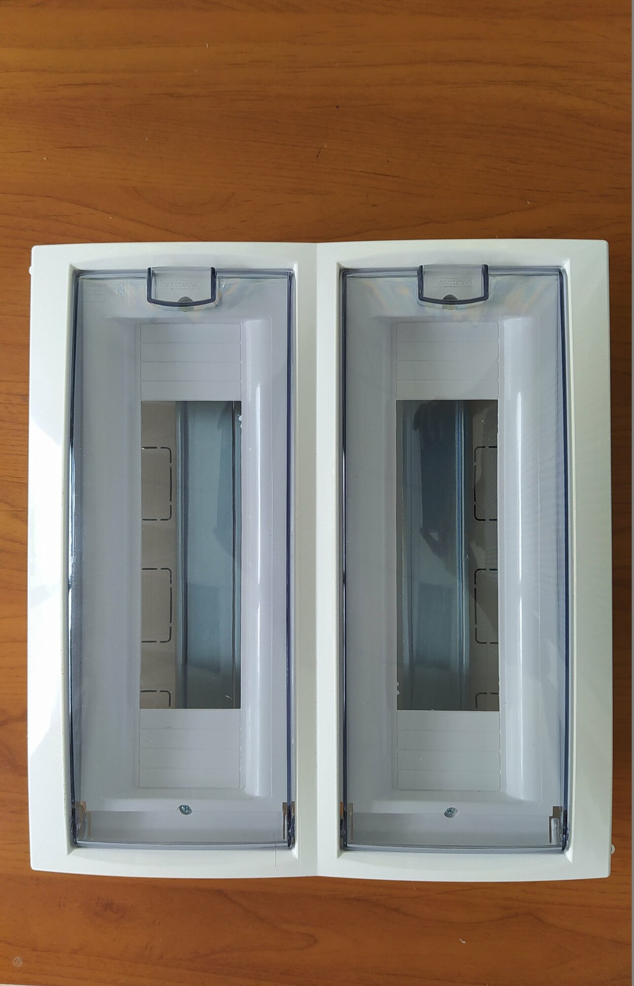 Короб под 24 автомата. внутренняя проводка