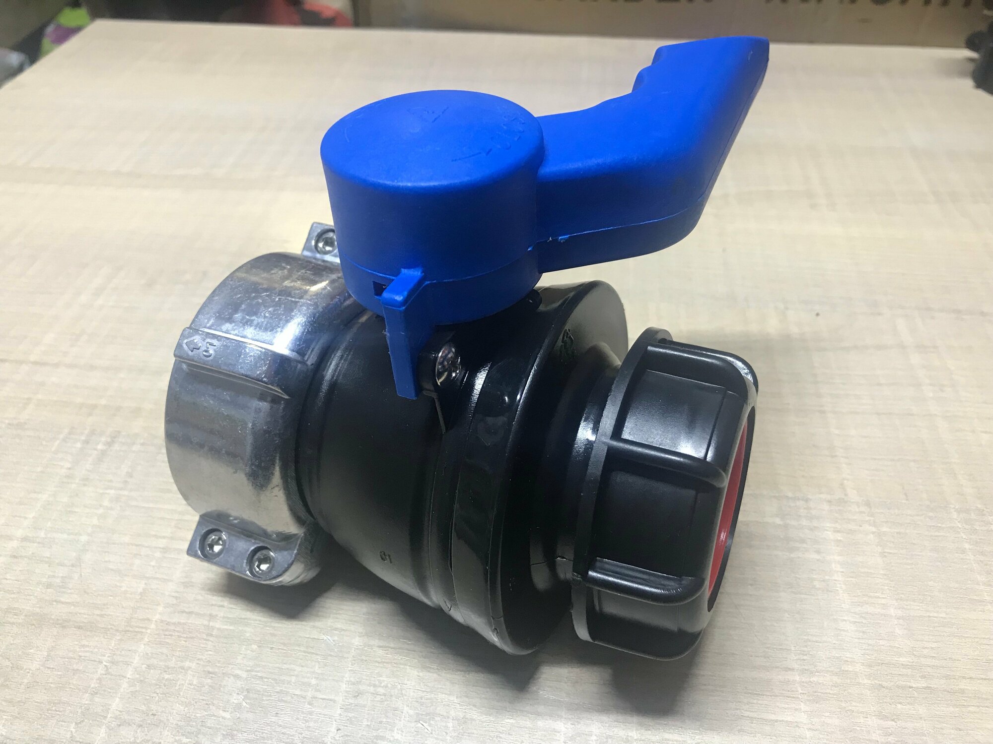 Кран для еврокуба 75мм, крышка 60мм крупная резьба (MVCTBALL-02)