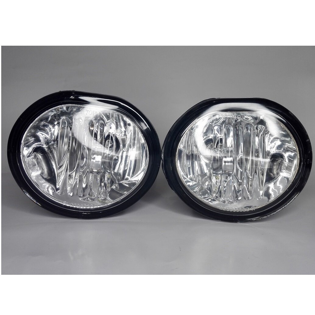 Противотуманные фары Toyota Matrix, Voltz, Pontiac Vibe комплект 2шт, левая и правая