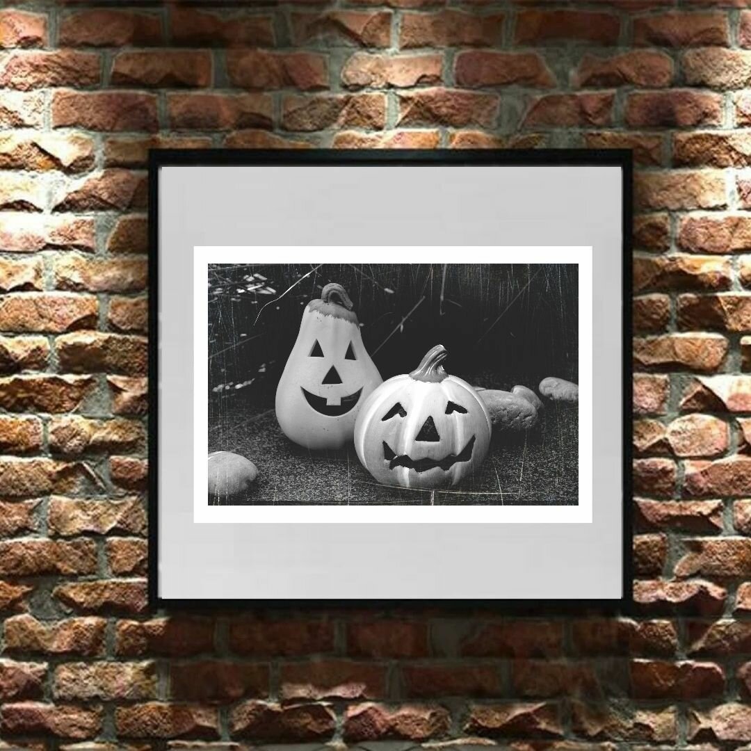 Постер "Тыквы в черно-белом стиле" на Хэллоуин (Halloween) от Cool Eshe из коллекции "Праздники"