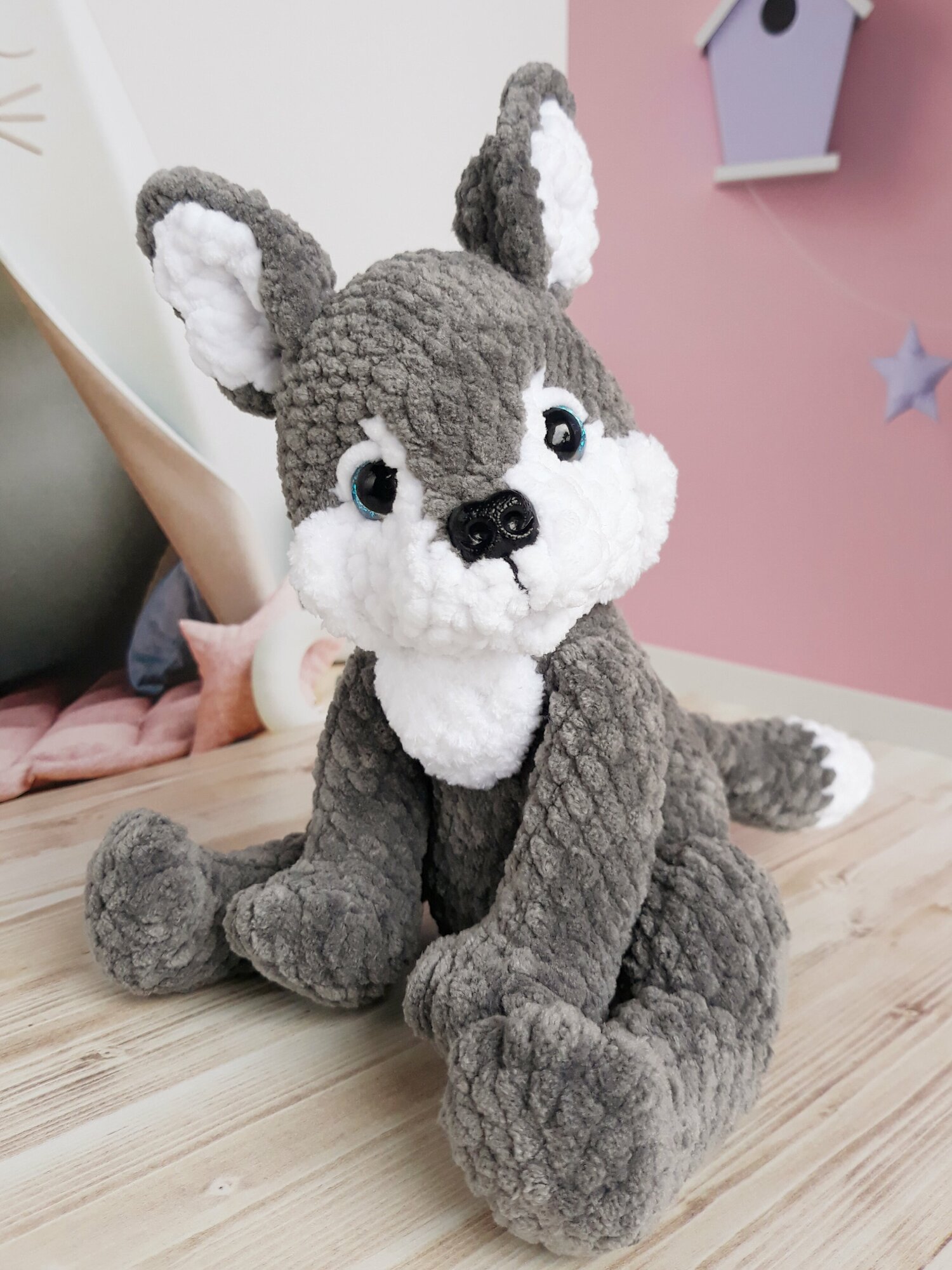 Вязаный плюшевый Волк 23см