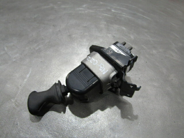 Кран ручного тормоза Mercedes Actros