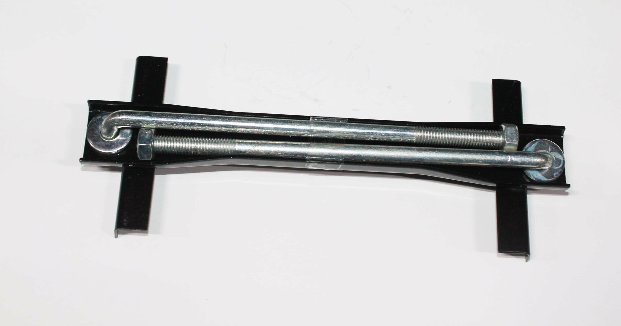 Планка крепления АКБ ВАЗ-2121 (Пенза)