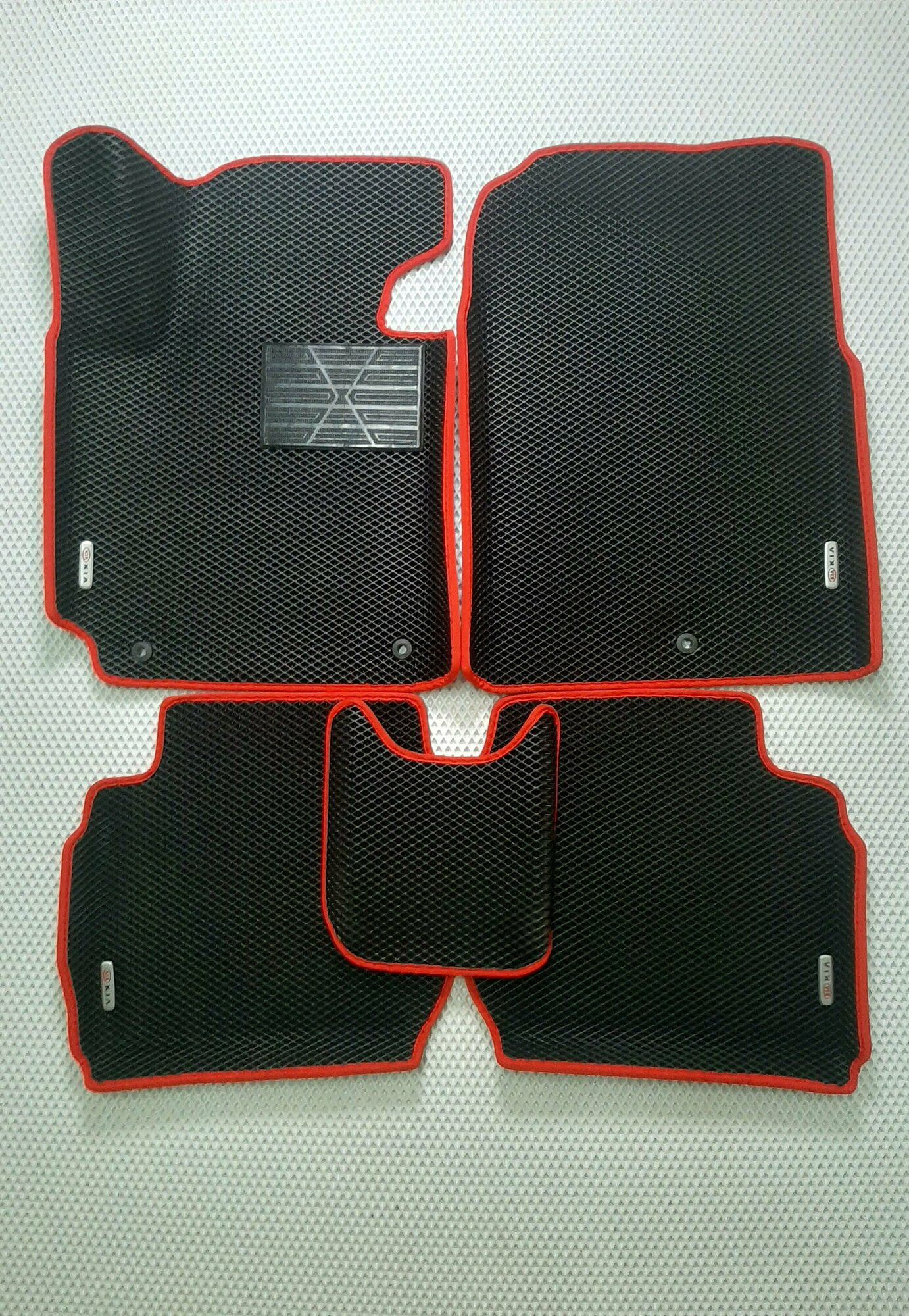Автомобильные коврики EVA, ЕВА С бортами для KIA CERATO III/КИА церато III 2013-