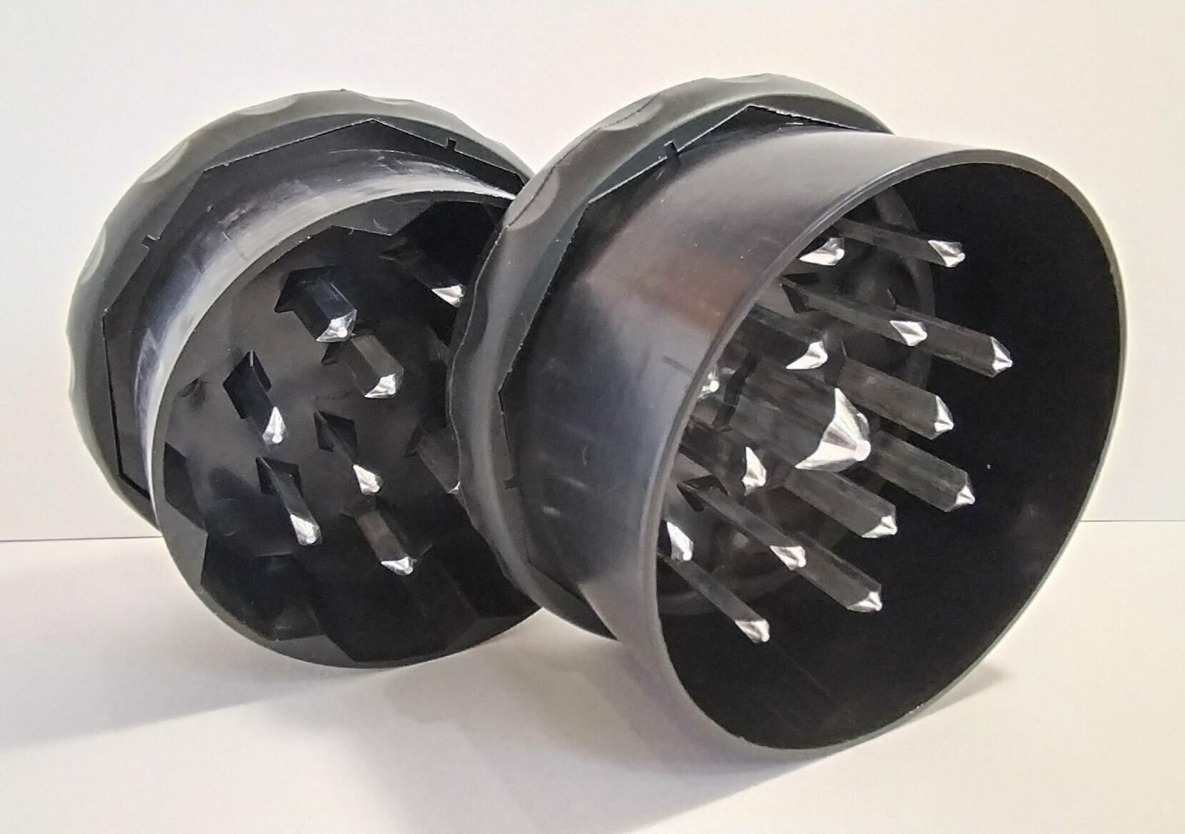 Измельчитель круша бойлов с металлическими зубьями / Pellet Crusher