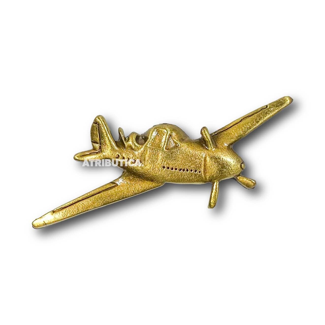 Знак Фрачный Самолет Аэрокобра (Золотистый / Пимса)