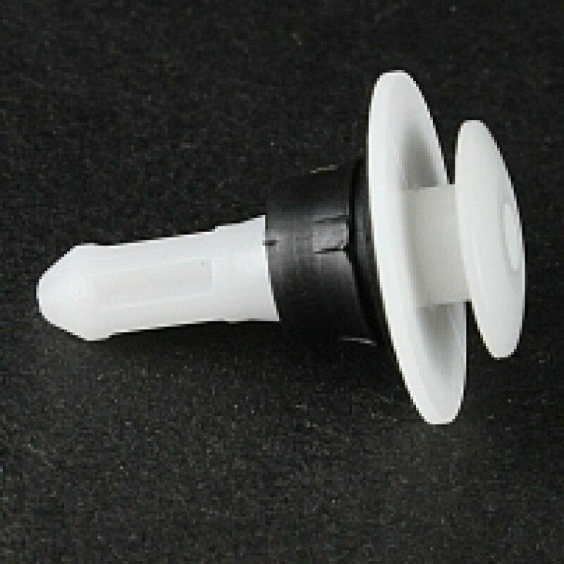 Клипса крепежная автомобильная VW Volkswagen Golf, Jetta, Passat 3-4 88-97, комплект 20 штук