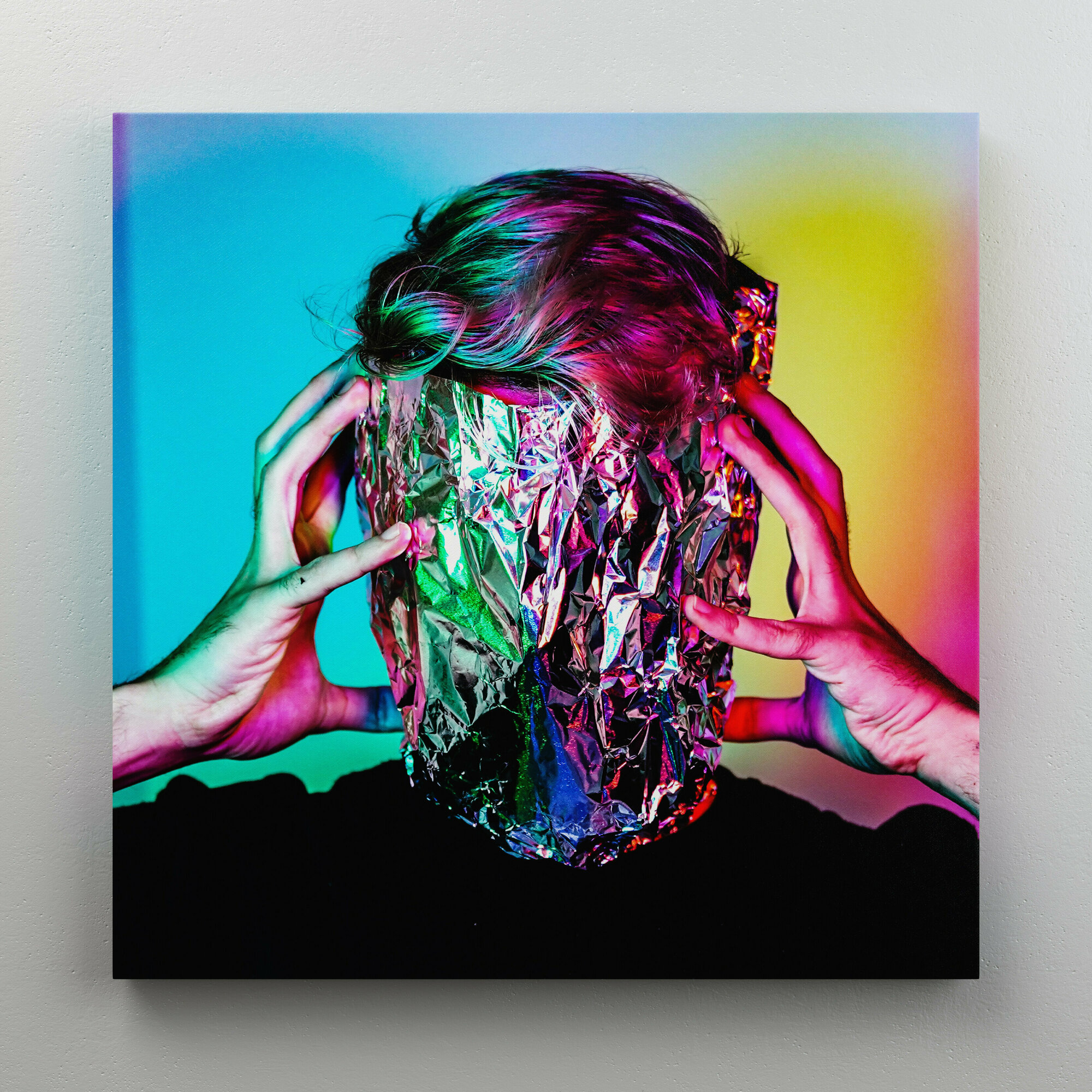 Интерьерная картина на холсте "Яркая личность" фантастика, размер 25x25 см