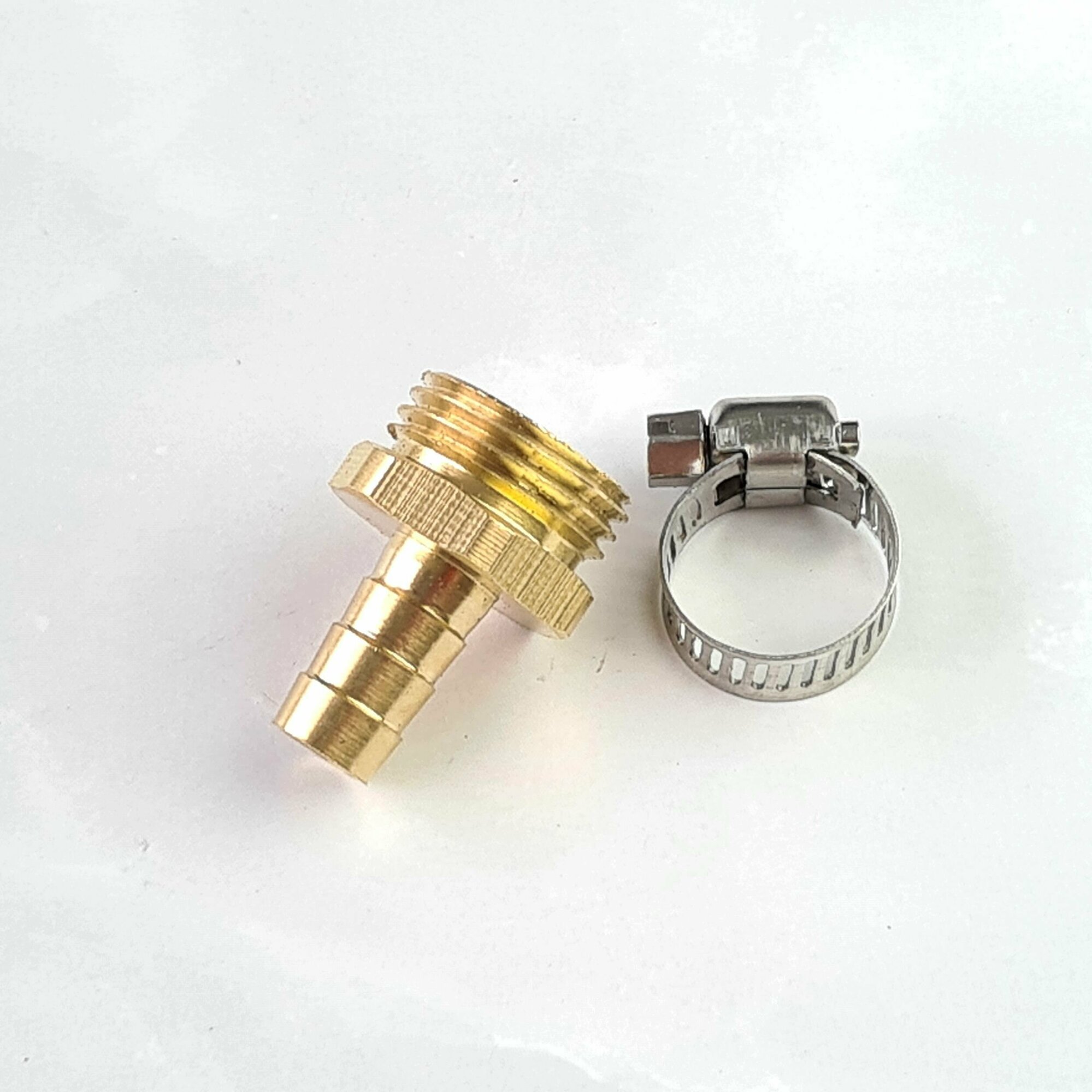 Наконечник Профитт латунный НР 1/2" 10 мм + хомут
