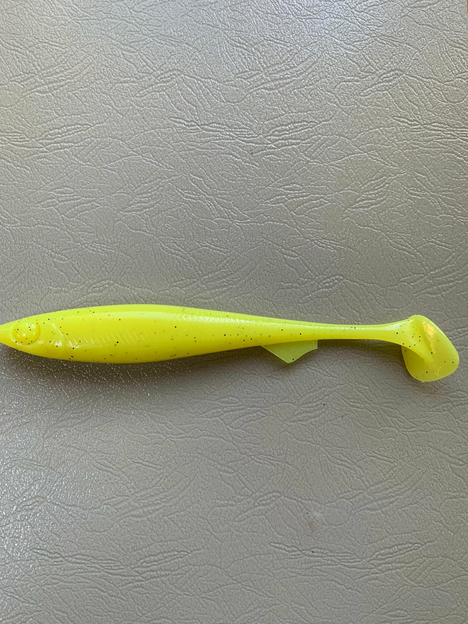 Мягкая силиконовая приманка Килька Про 20 см,1шт, (свимбейт/ джеркбейт), Лимон (Сhartreuse).