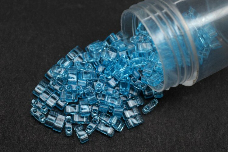 Бисер японский MIYUKI Half TILA #0148 вода, прозрачный, 5 грамм