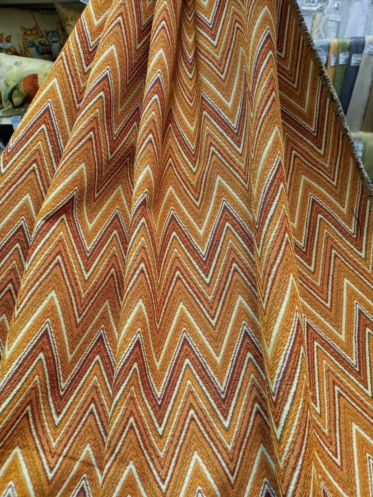Ткань интерьерная гобелен "Зигзаг оранж. 6181(1)" мебельная, гобеленовая, пл. 380 г/м2, ш-160 см, на отрез