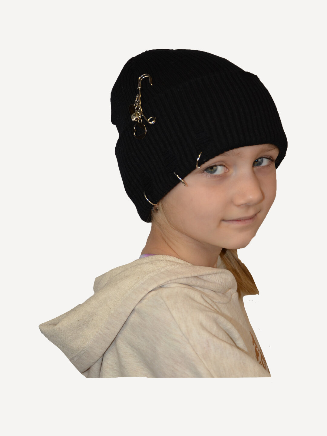 Шапка Булавка. для девочек