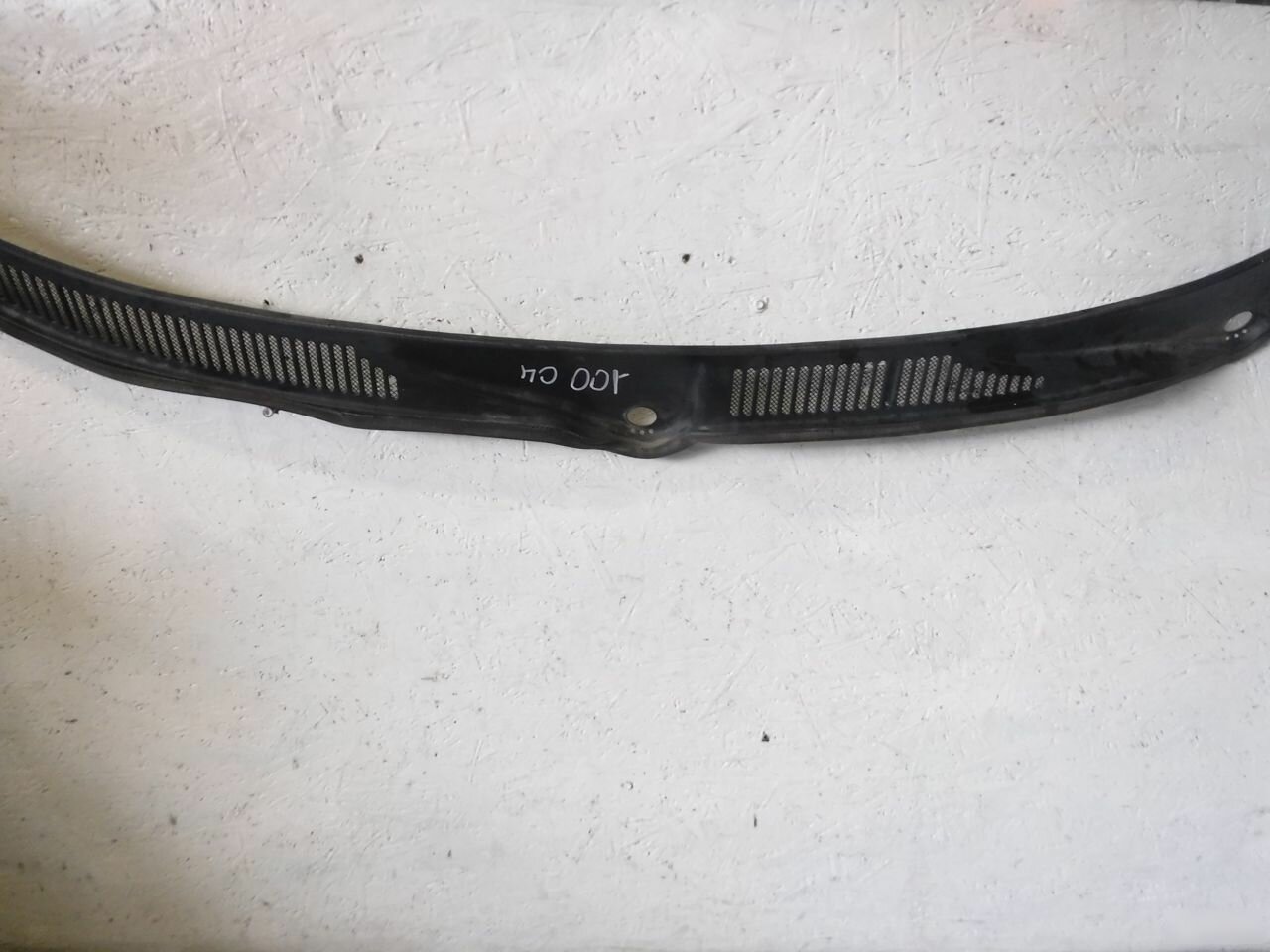 Молдинг лобового стекла Audi 100 C4 (1990—1994) 4A0845121C01C