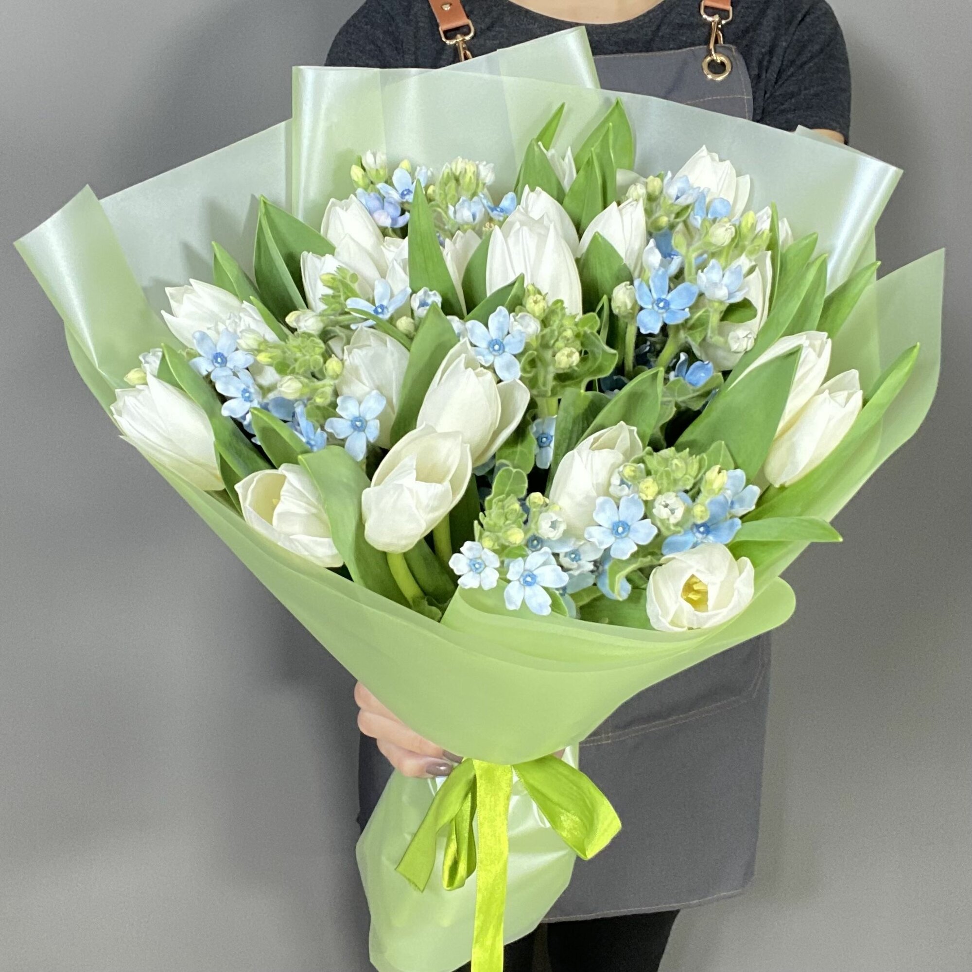 Белые тюльпаны