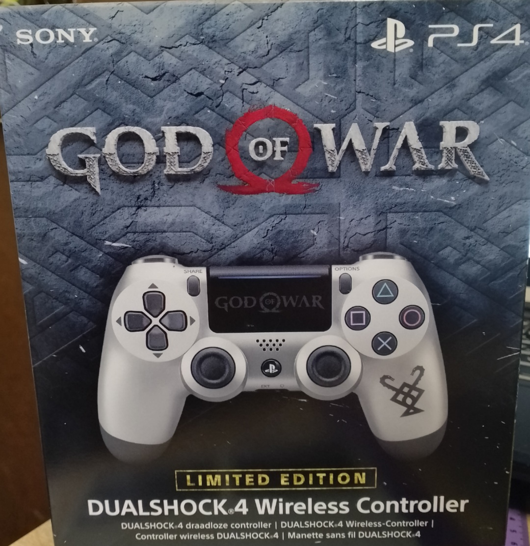 Геймпад Sony DualShock 4 "God of War Limited Edition", для PS4, серый