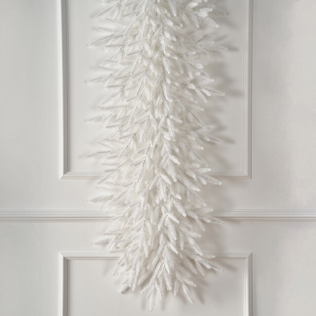 Хвойная белая гирлянда Александрийская 150*35 см, литая 100%, Max Christmas, ГАБ35