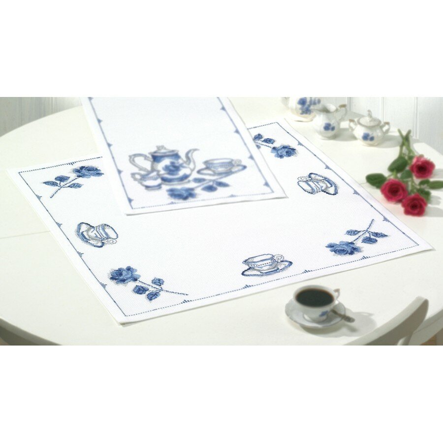 Набор для вышивания скатерти Фарфор 64 х 64 см PERMIN 27-2771