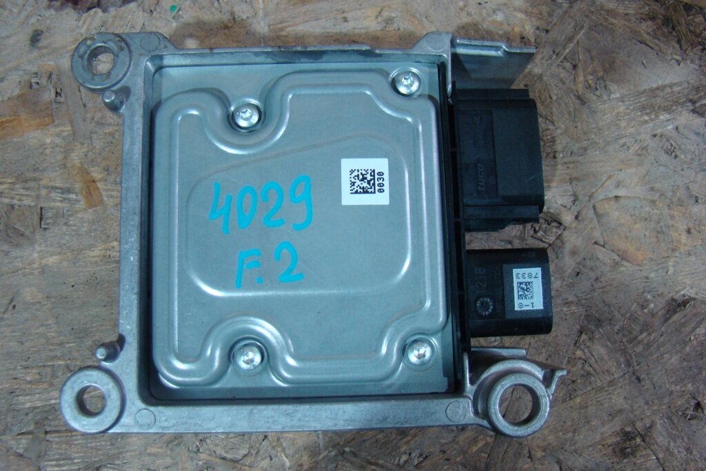 Ford Focus 2 Блок управления AIR BAG 1667757