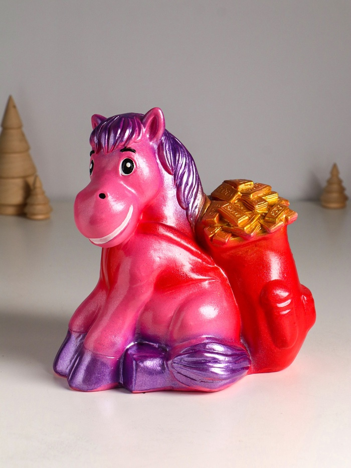 Новогодняя Копилка для денег символ года 2026 Розовый конь с деньгами, 21 см