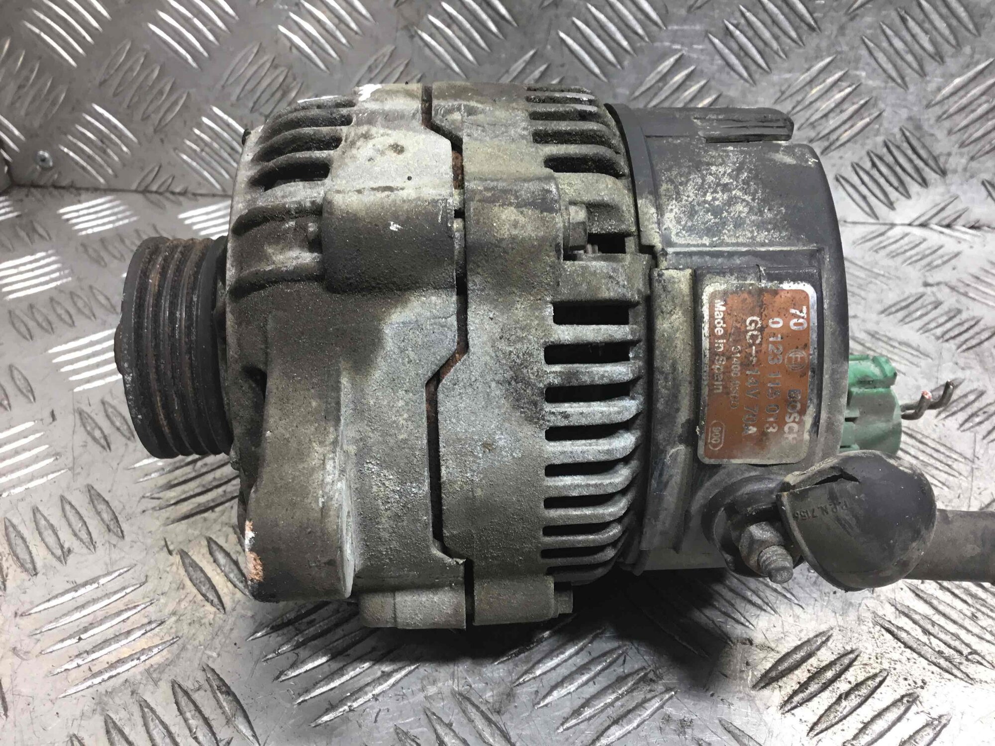 Б/У Генератор Suzuki Grand Vitara FT (1998-2001) 1998 г.