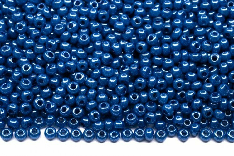 Бисер чешский PRECIOSA круглый 10/0 17136 синий непрозрачный, 1 сорт, 50г