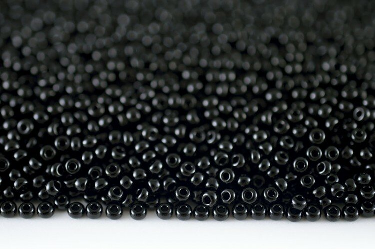 Бисер чешский PRECIOSA круглый 10/0 23980 черный непрозрачный, 20 грамм
