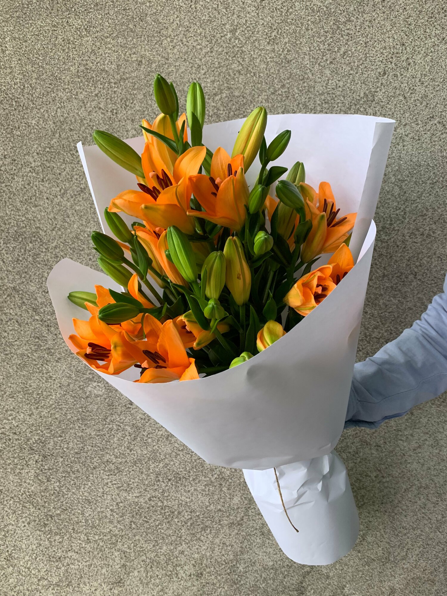 9 Оранжевых лилий