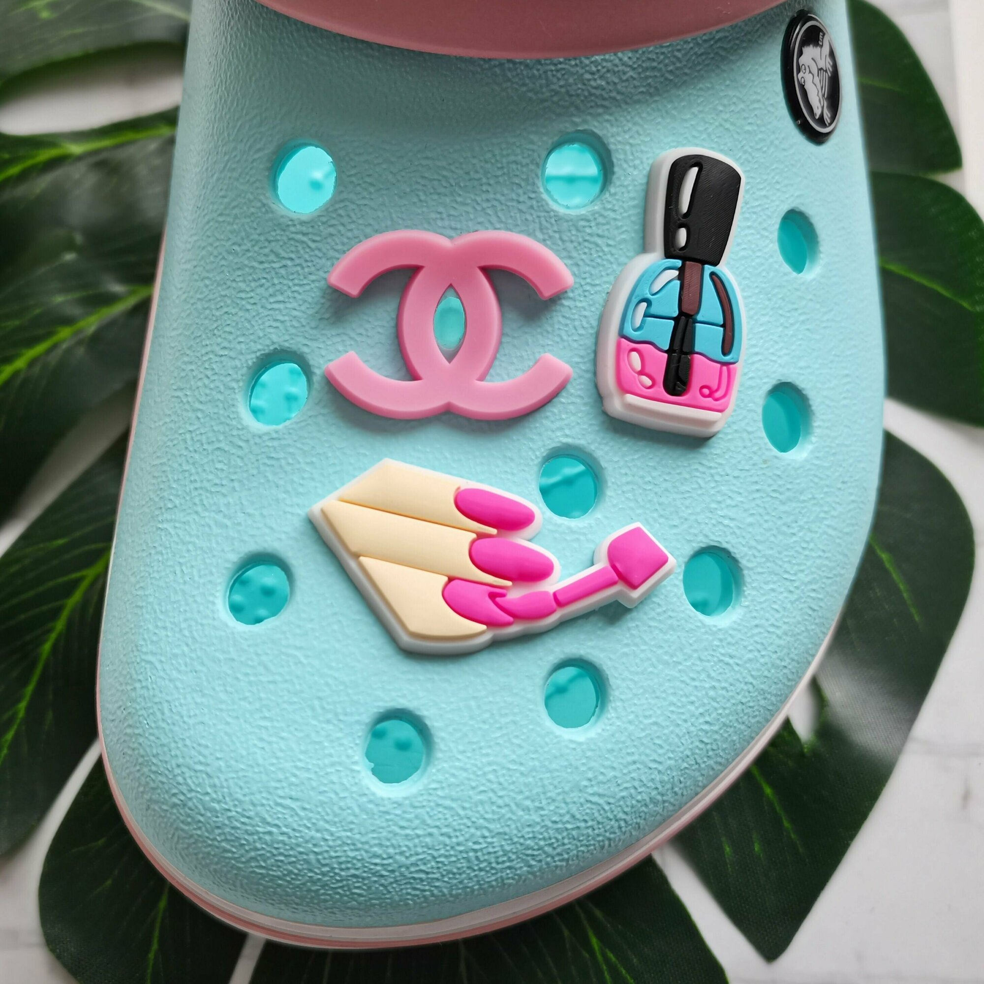 Джибитсы маникюр ногти