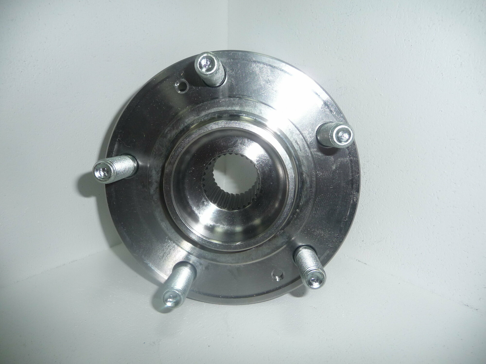 Ступица передняя В сборе С подшипником, HYUNDAI/KIA/MOBIS 517503J000