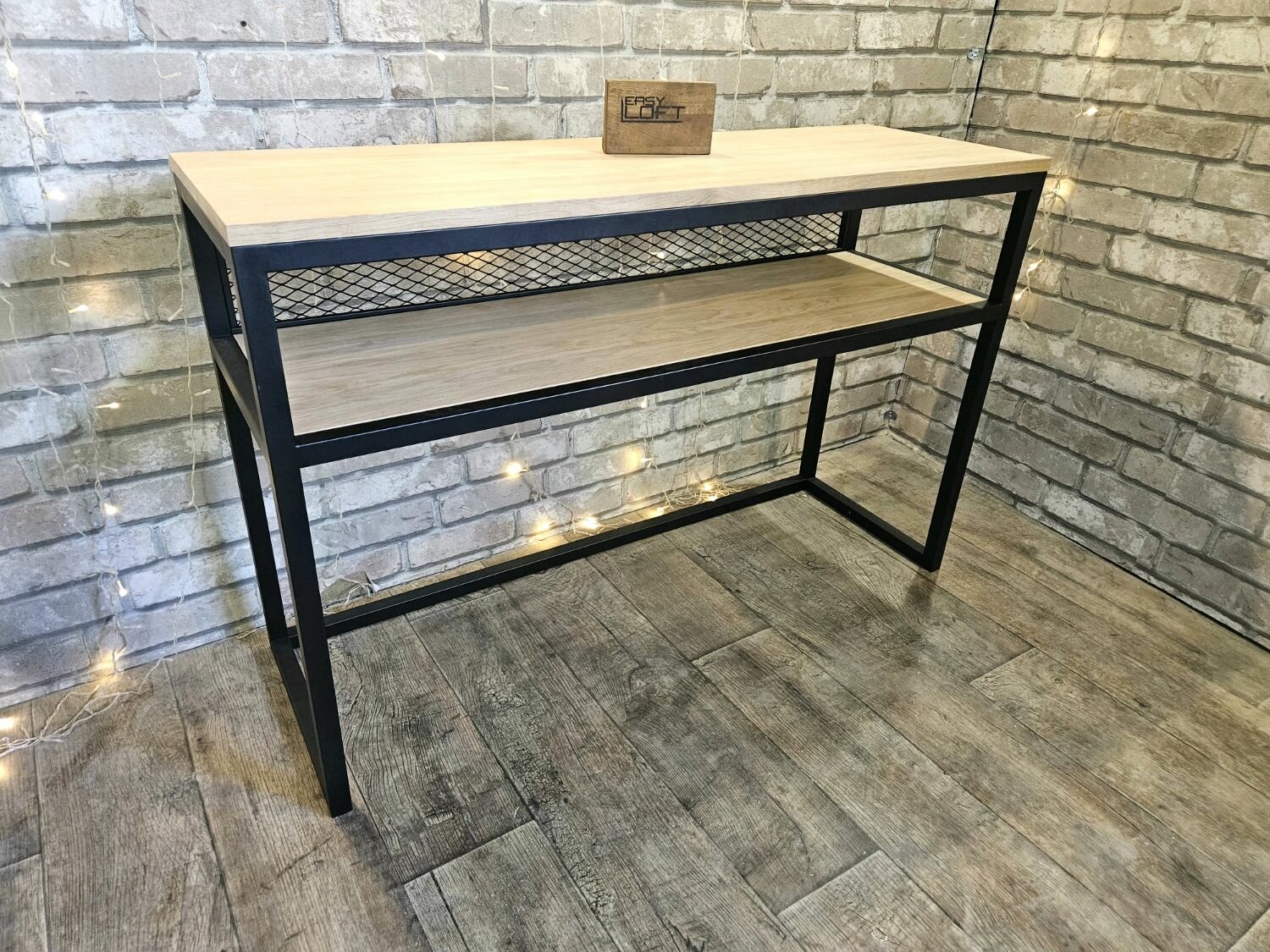 Консоль лофт Roya-18, для гостиной, с размерами 130х80х40 см