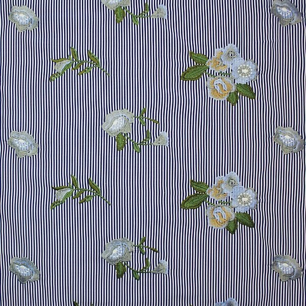 Ткань для шитья с вышивкой