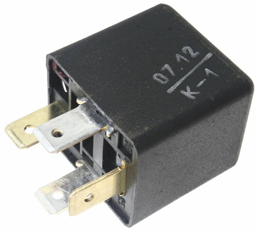 Реле 4-х конт. замык. 30А 12В б/кроншт, б/насос (ан.902.3747-11) /П/240 "Авар"