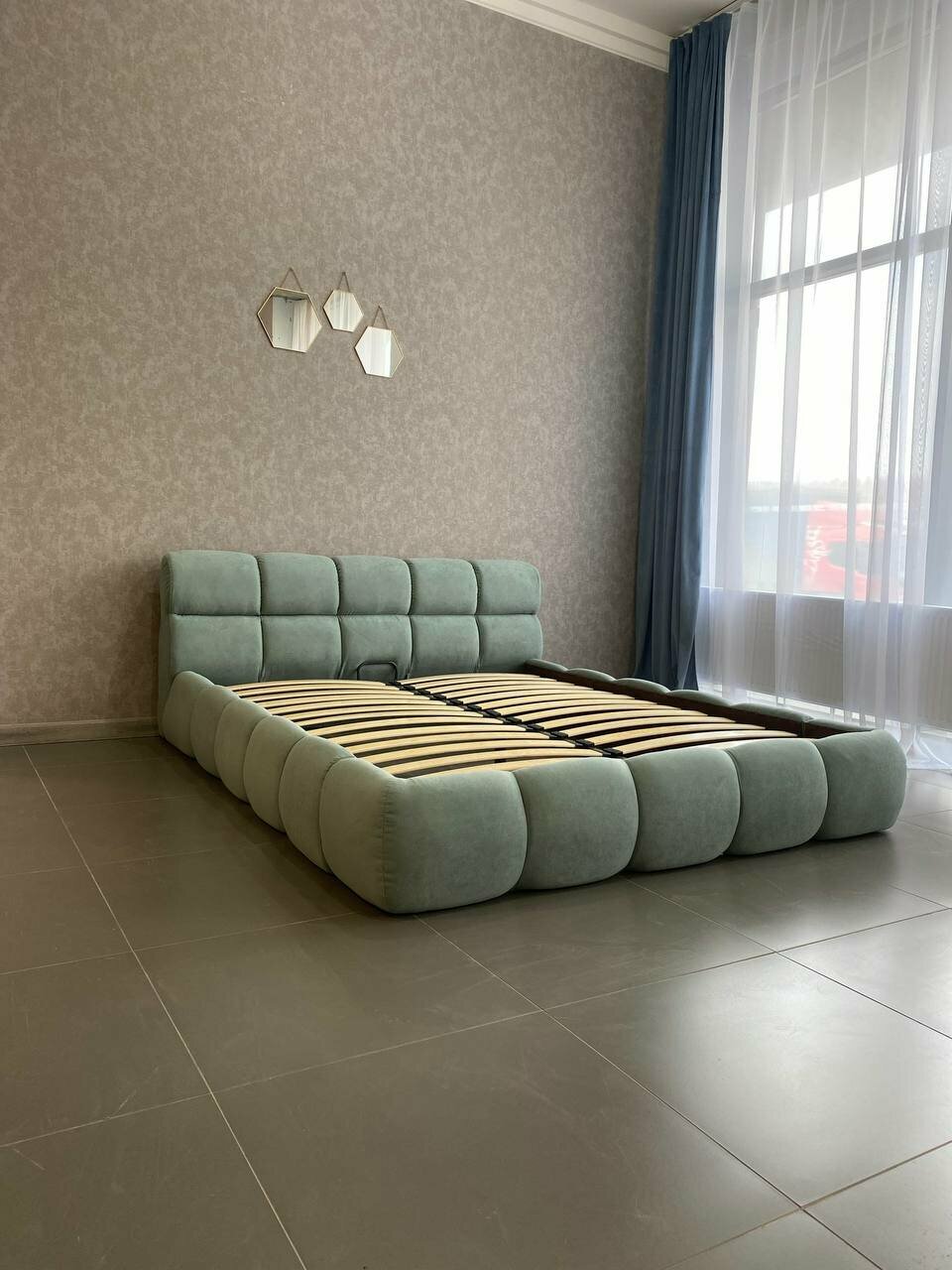 Кровать VIERO Касабланка, мягкое изголовье, 200х200 см, с ортопедическим основанием, без подъемного механизма